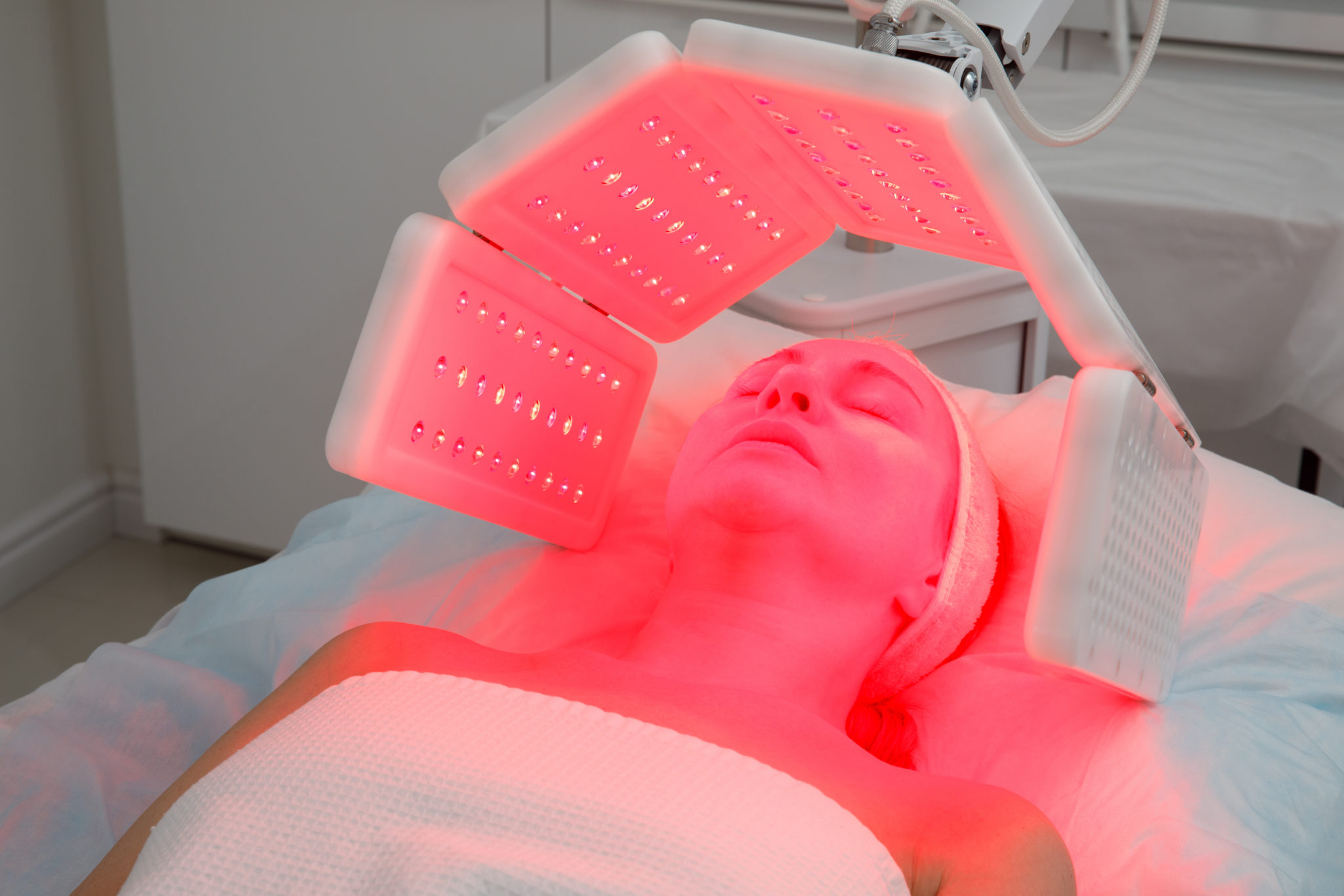 Effectiveness of Red Light Therapy - LUMAVIT